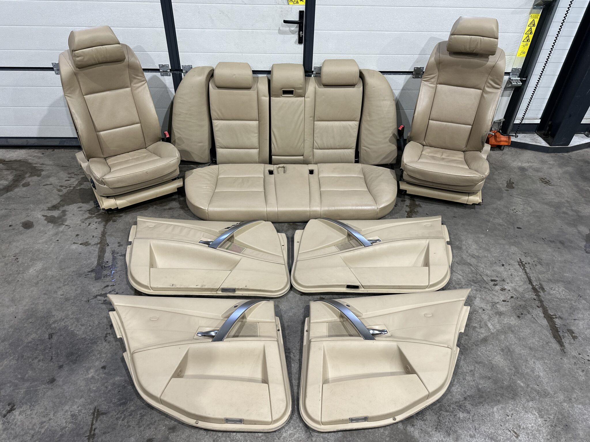 E60 Leather "Dakota"/beige Sisusta - BMWpurkuosat